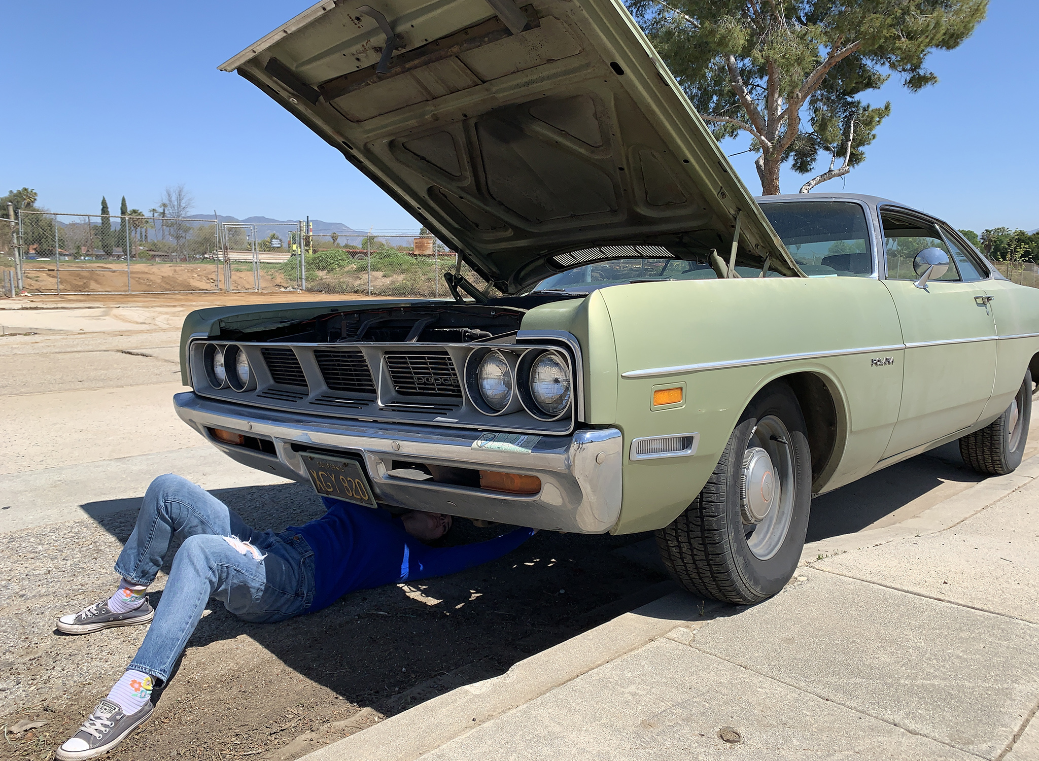 The Best Places to Wrench on Your Car if You Don't Have a Garage