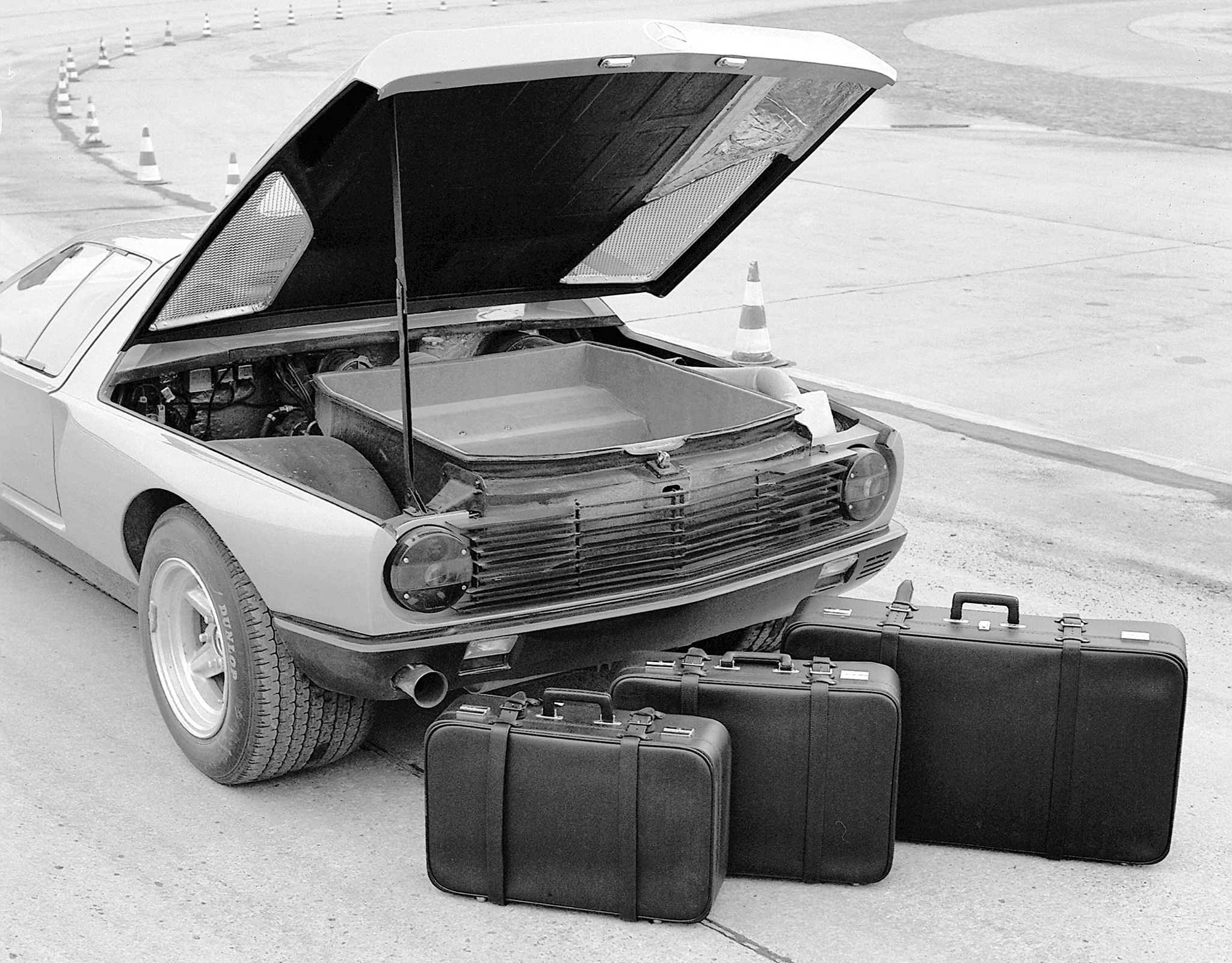 The Rotary-Powered 1969 Mercedes-Benz C111 Is The Real Reason Daimler ...