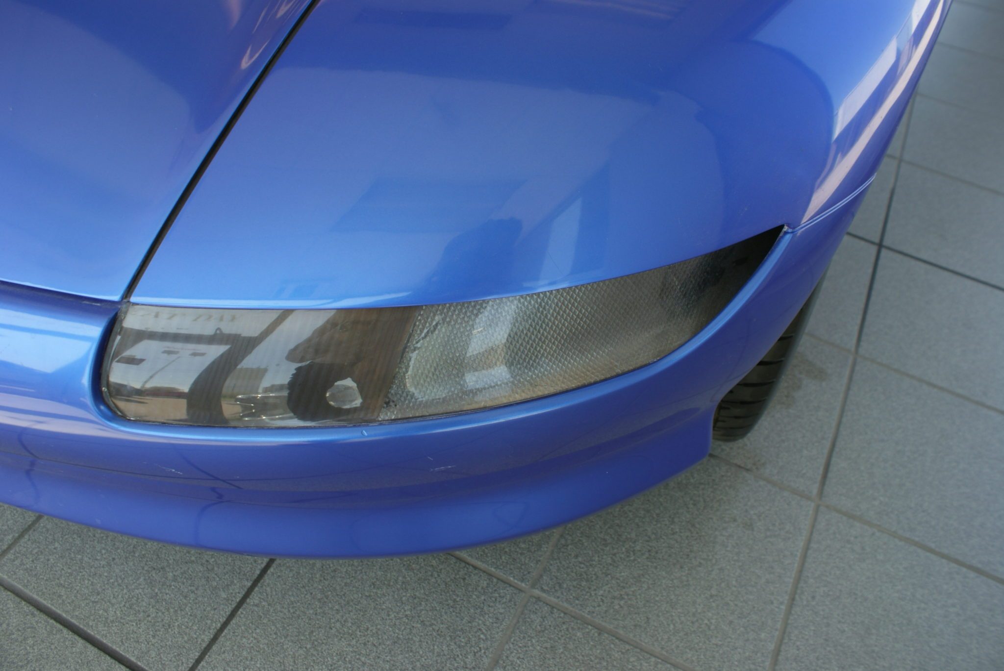 The Ford Ghia Concept Car Is a ’90s Vision of the Future That You Can ...