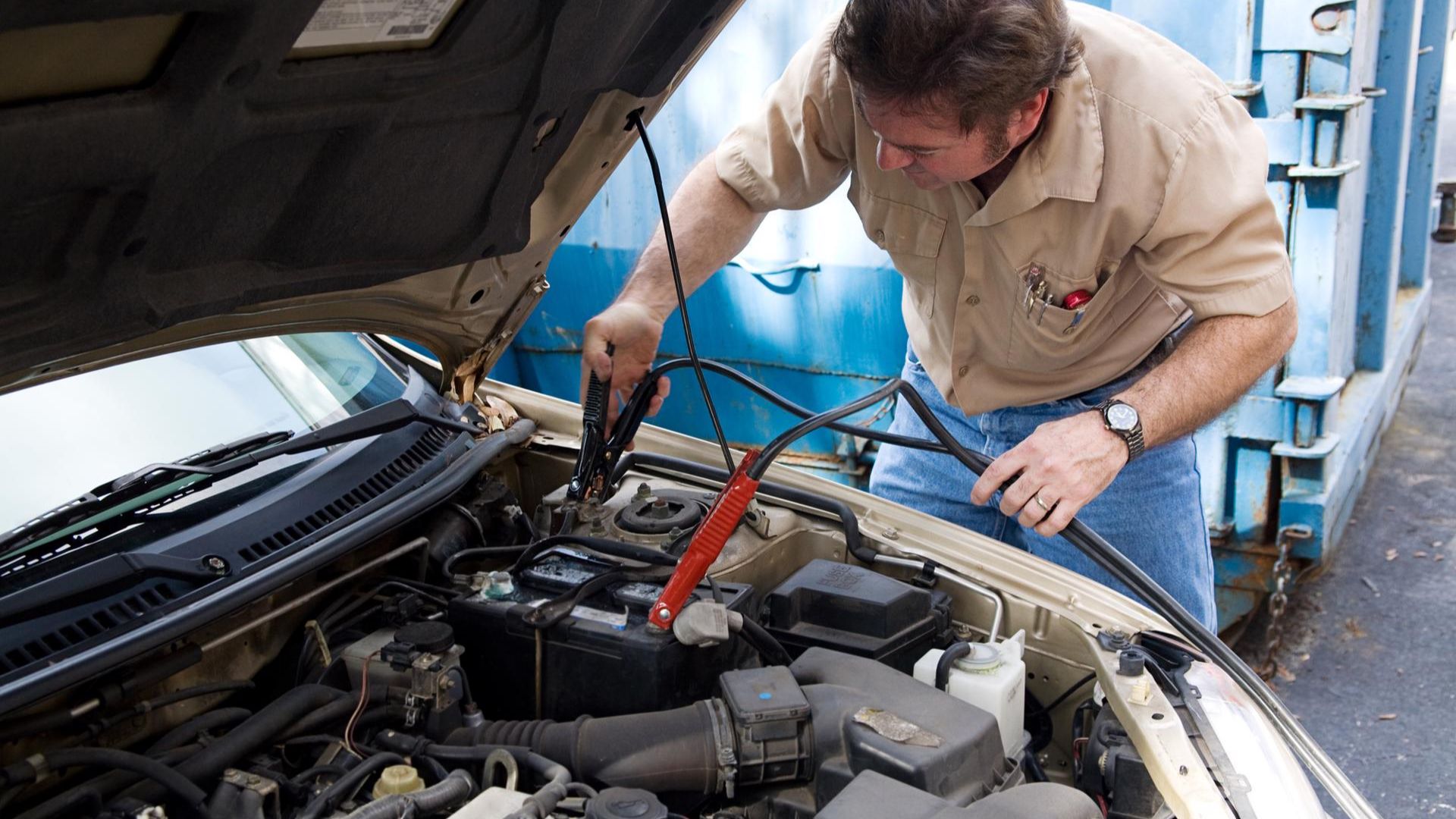 How Do You Start a Car That Has Been Sitting For 1 Year?