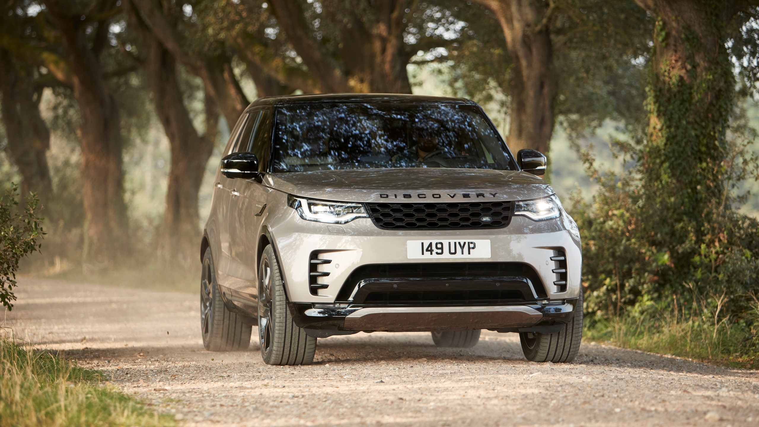 2021 Land Rover Discovery: New Mild-Hybrid Powertrain, Same ...