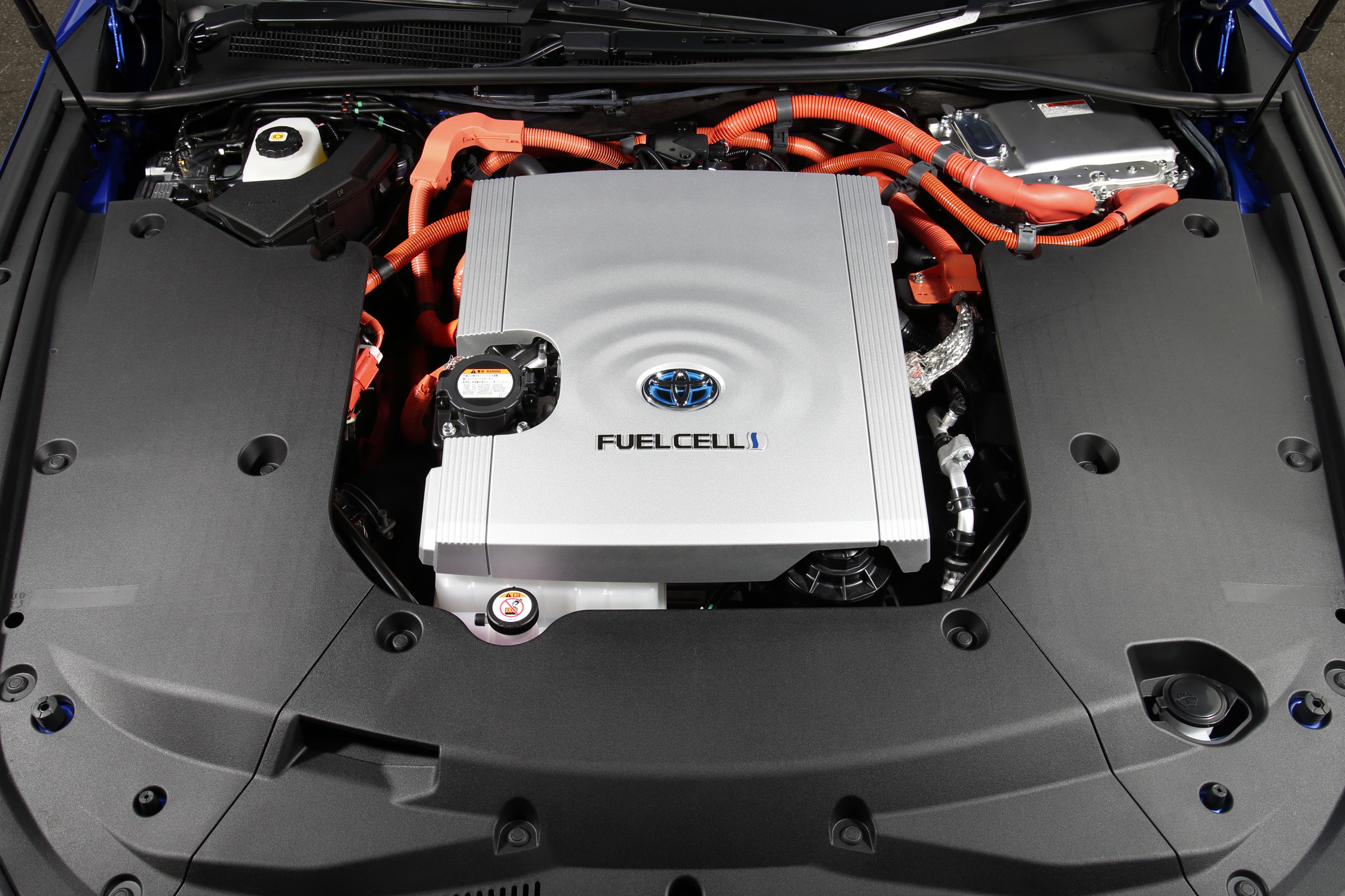 Now With Three Hydrogen Tanks, the 2021 Toyota Mirai Gets a 400-Mile Range