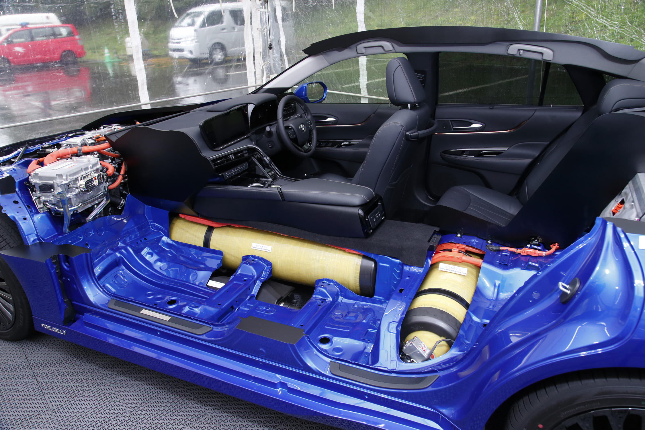 Now With Three Hydrogen Tanks, the 2021 Toyota Mirai Gets a 400-Mile Range