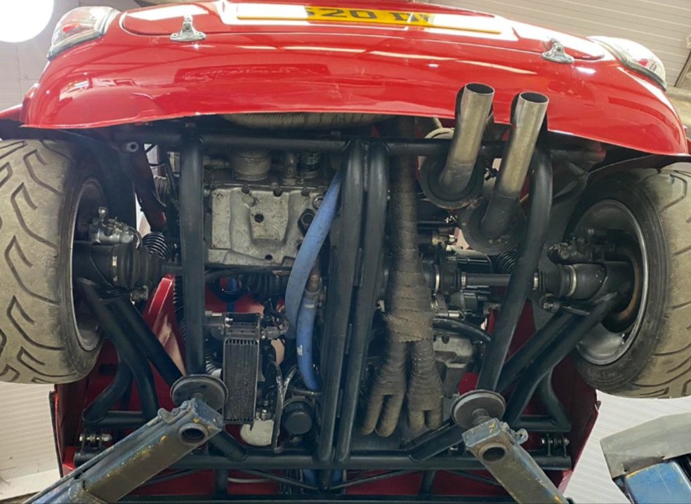 This Incredible 340-HP Classic Mini Has Two Yamaha R1 Engines In the Back