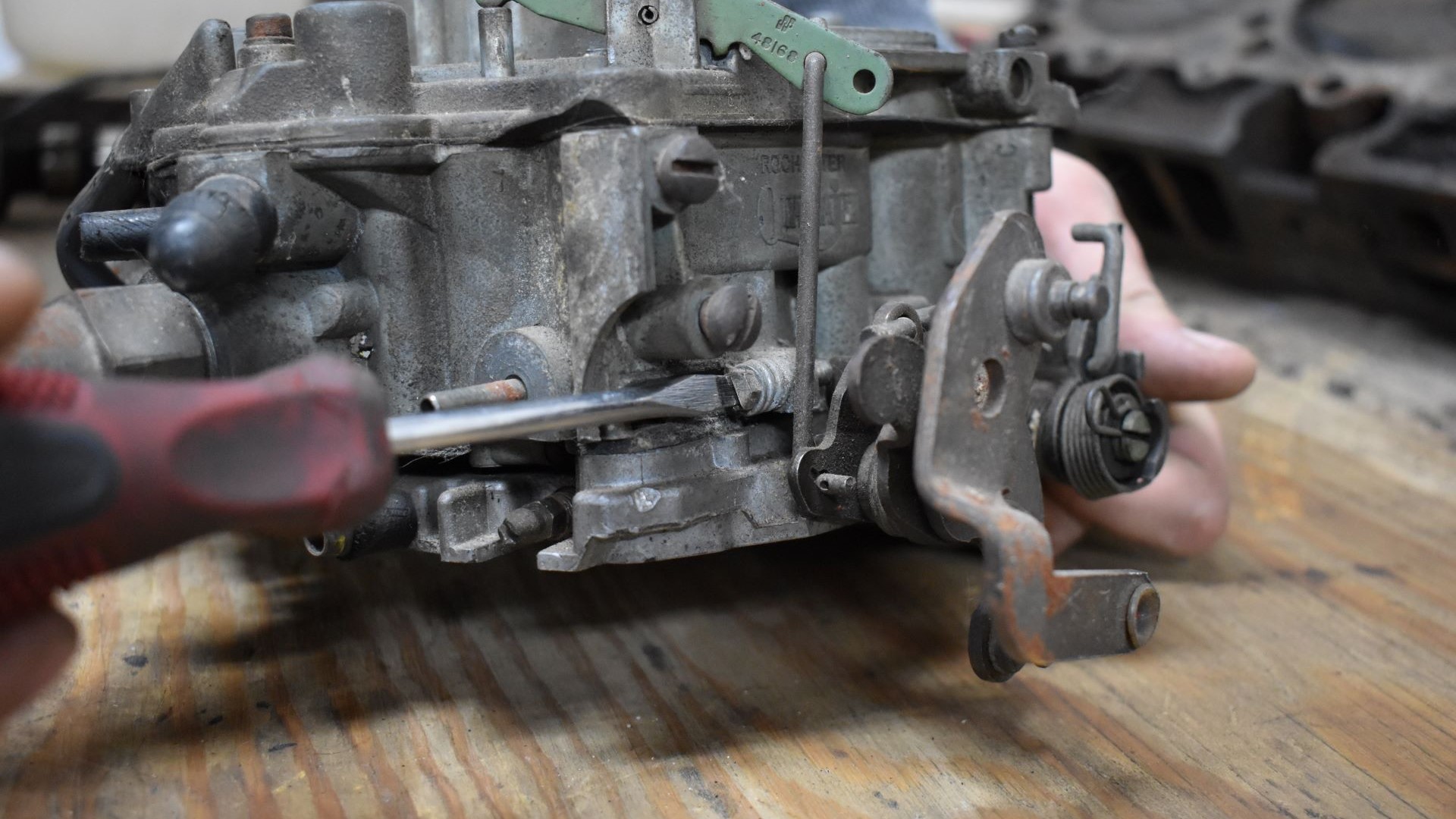 How to Adjust a Carburetor with DIY Steps