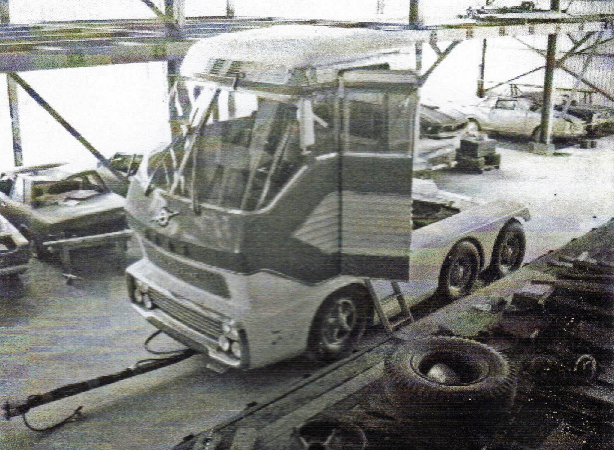 We Found Ford's Incredible Turbine-Powered Semi-Truck 'Big Red' That's ...