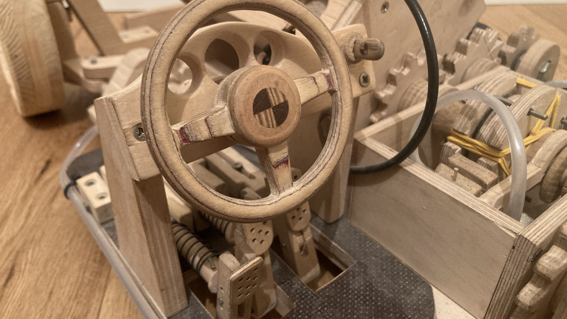This Intricate Wooden Car With Working V8 Engine and Gearbox Was Built ...