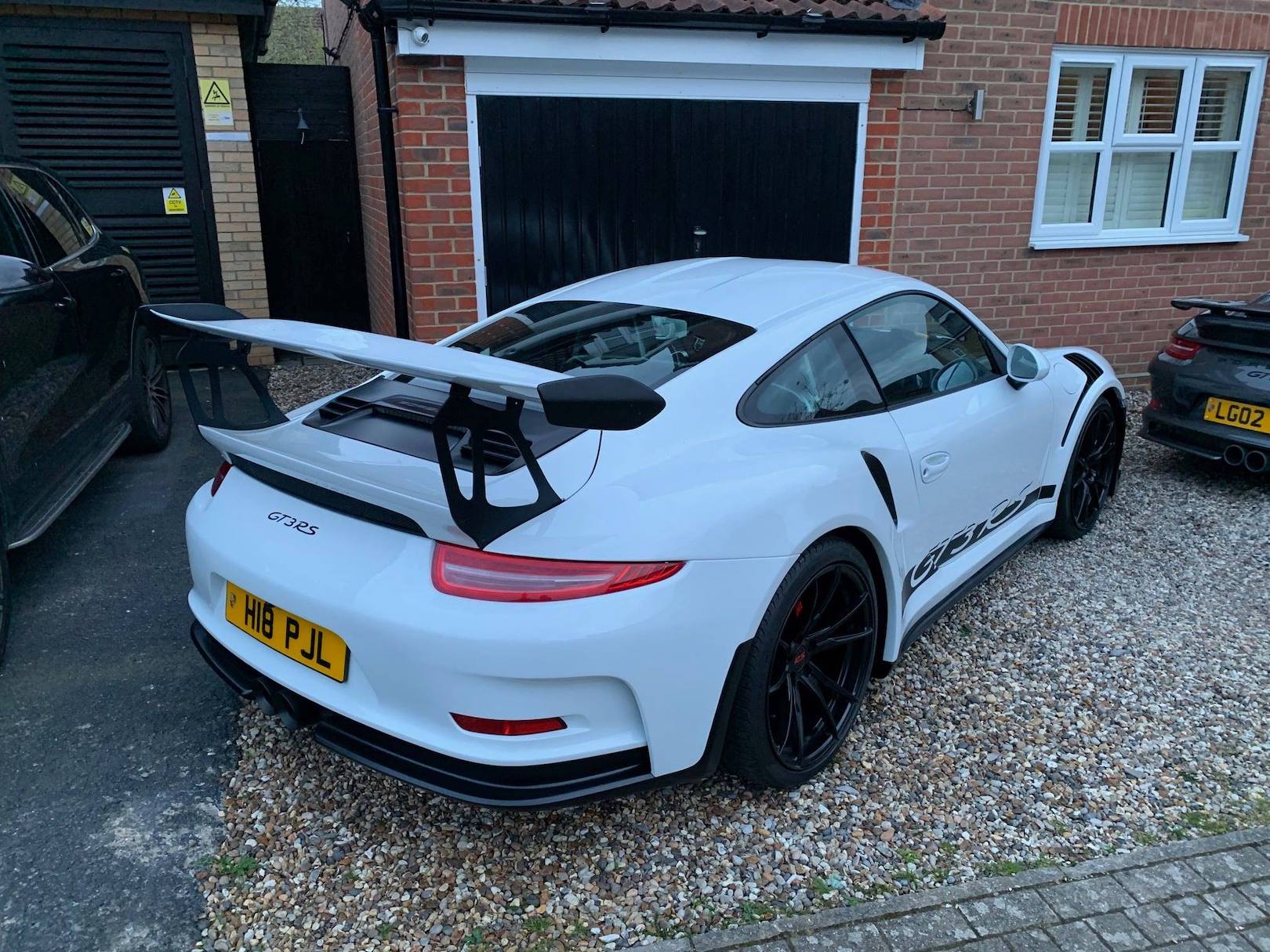 Bet You Can’t Tell This Porsche 911 GT3 RS Is Really a Replica Built on ...