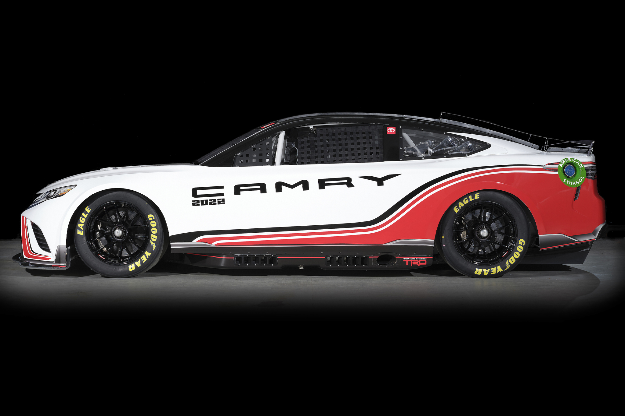 Next-Gen NASCAR Cup Racer Debuts With Independent Suspension, Five ...