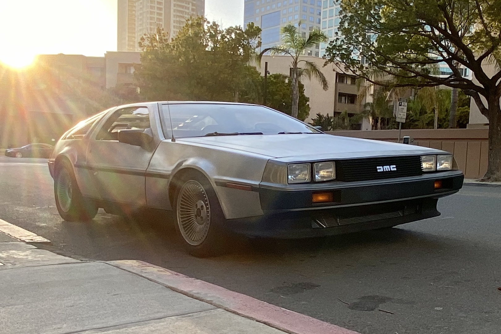 World’s Most Powerful DeLorean Rocks a 630-HP Kia V6 and a Porsche 911 ...