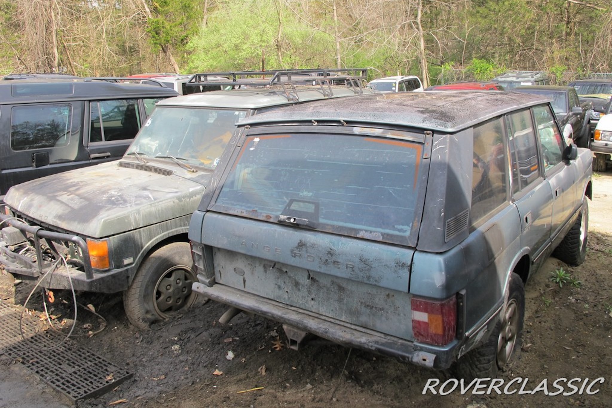 There’s a Lot Full of 16 Salvage Range Rover Classics on eBay for $73K