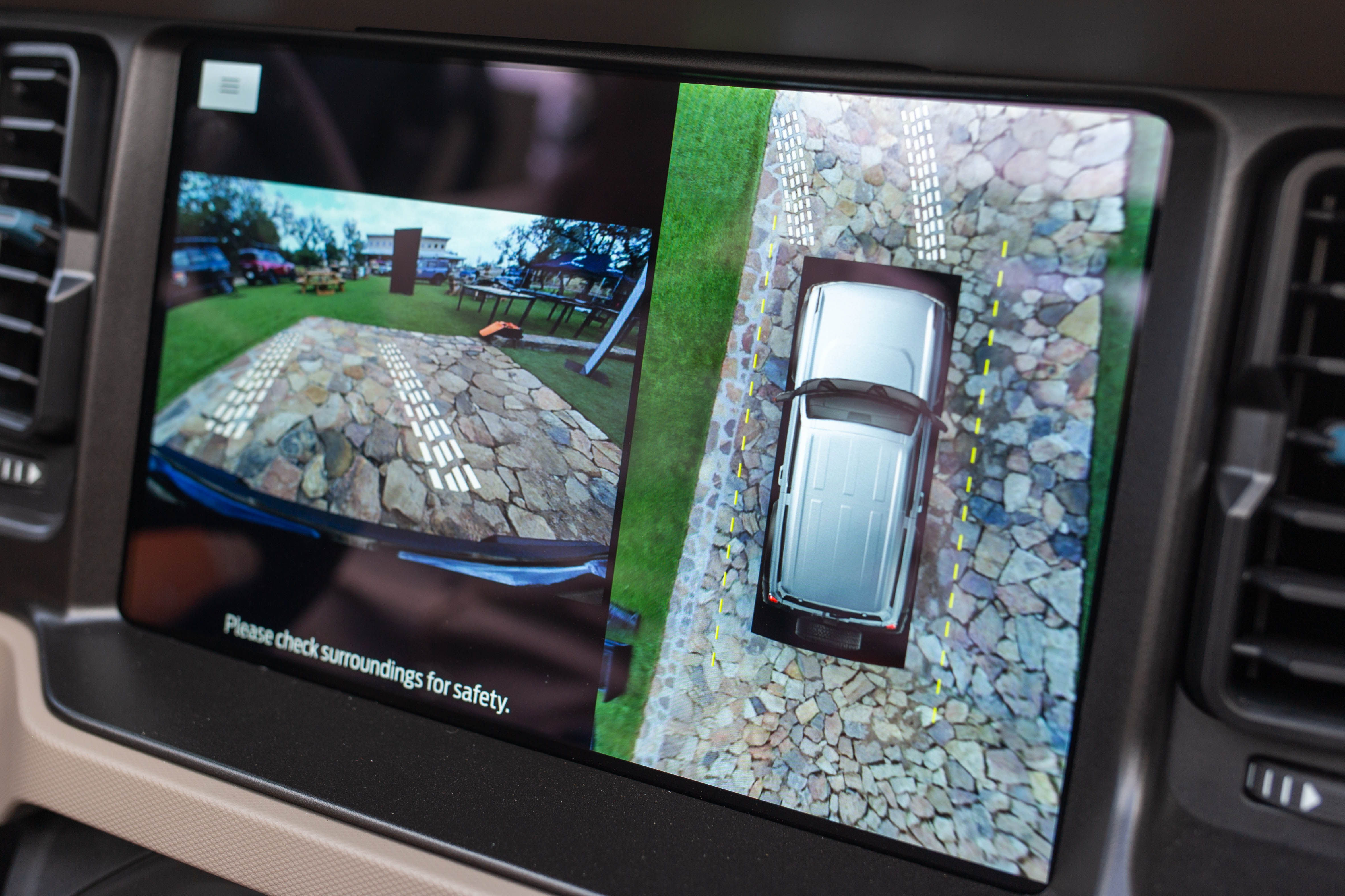 2021 Ford Bronco Review: A New Off-Road God Is Born