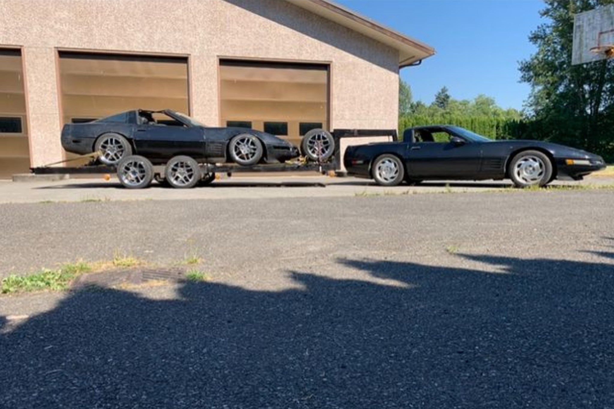 C4 Corvette With a Gooseneck Hitch Is a Tow Rig Triumph
