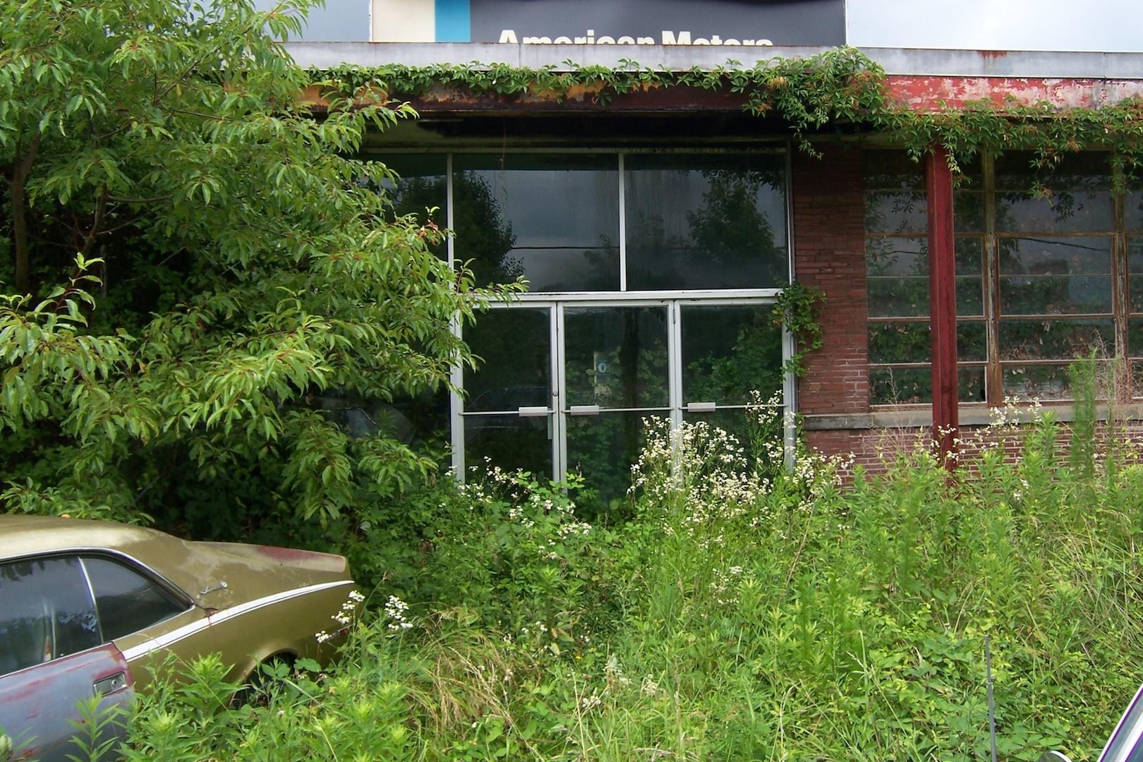 The Clock Is Ticking for America's Last AMC Dealership