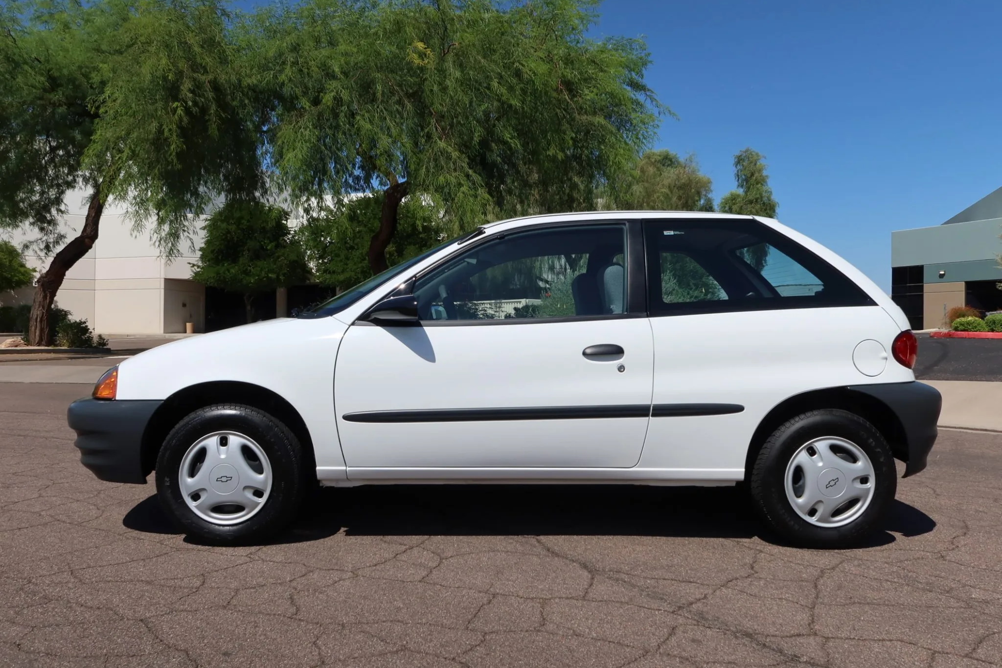 This 400-Mile 2000 Chevy Metro Will Likely Sell for Way Too Much Money