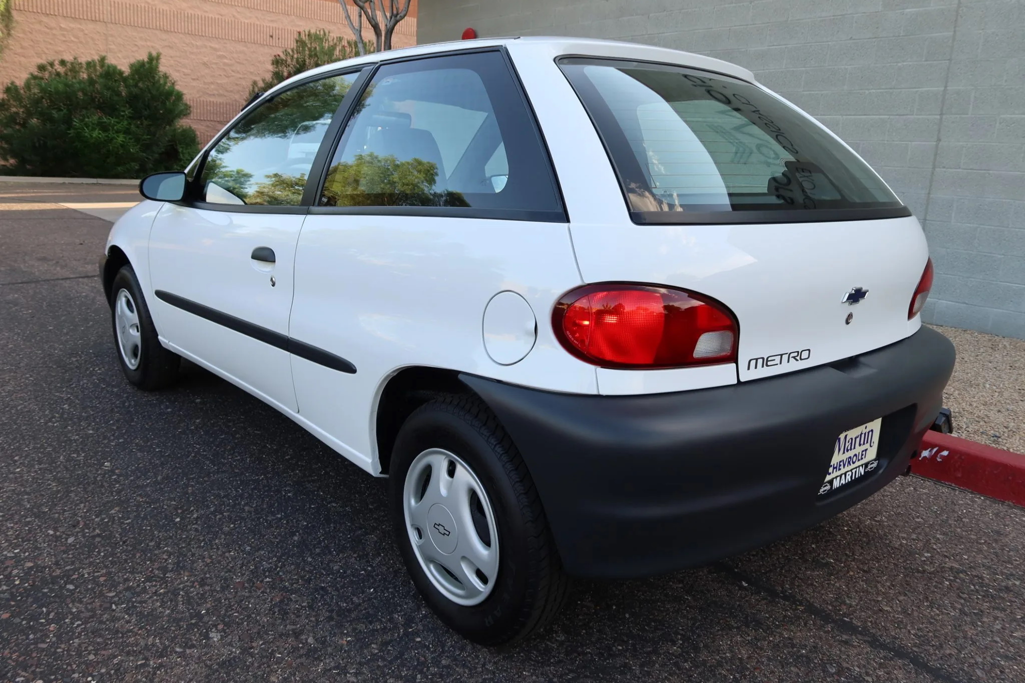 This 400-Mile 2000 Chevy Metro Will Likely Sell for Way Too Much Money