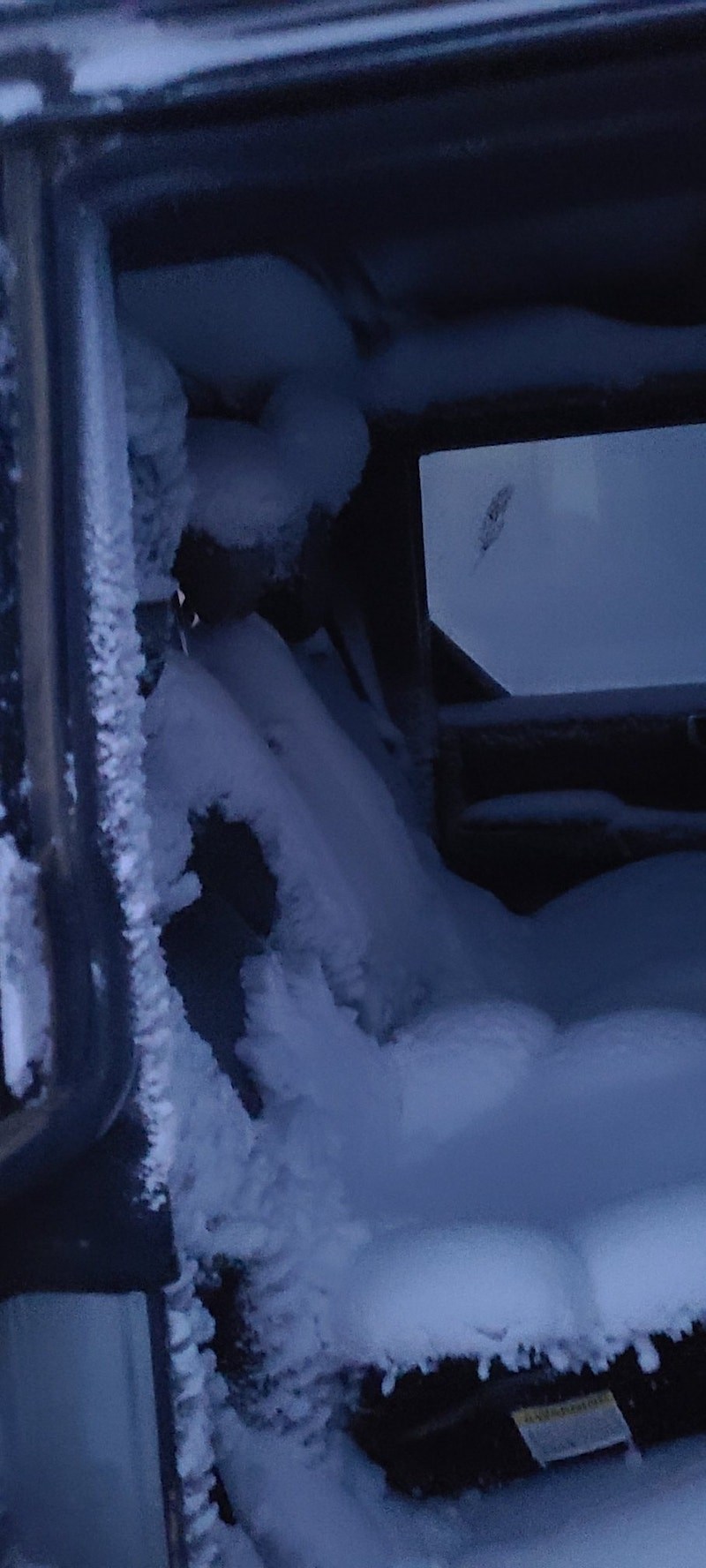 Ford Bronco Soft Top Lets in a Ton of Snow During Blizzard, Owner Says