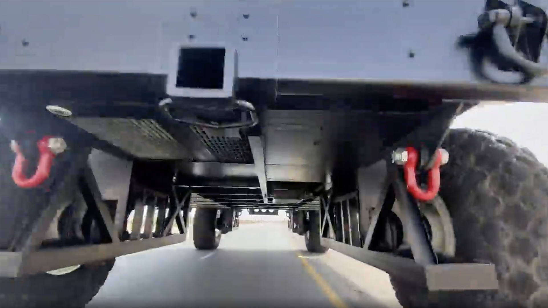 This 21-Foot-Tall Giant Is the Largest Hummer H1 on the Planet, and It ...