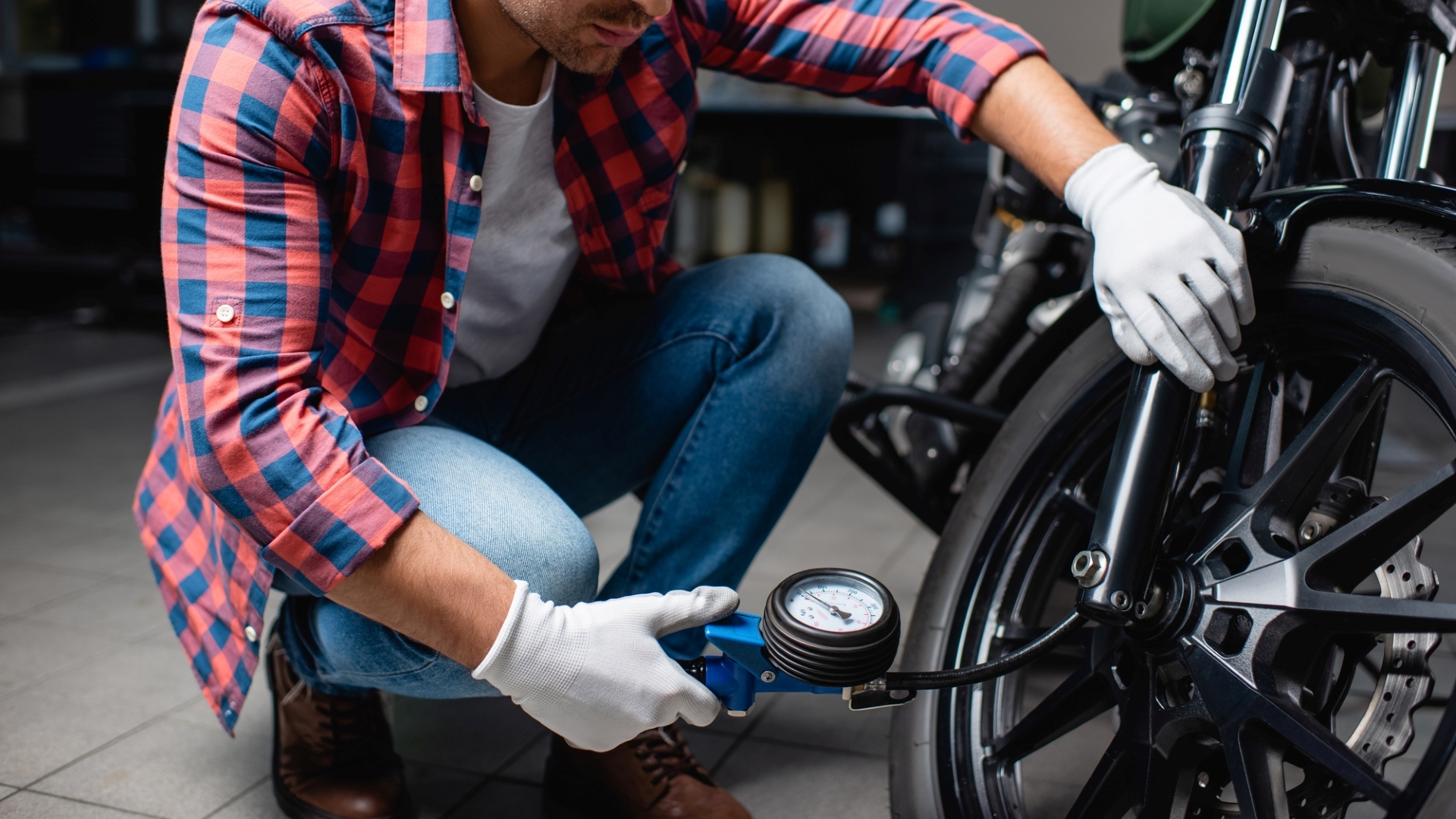 How to Make Sure Your Motorcycle’s Tires Are in Good Shape