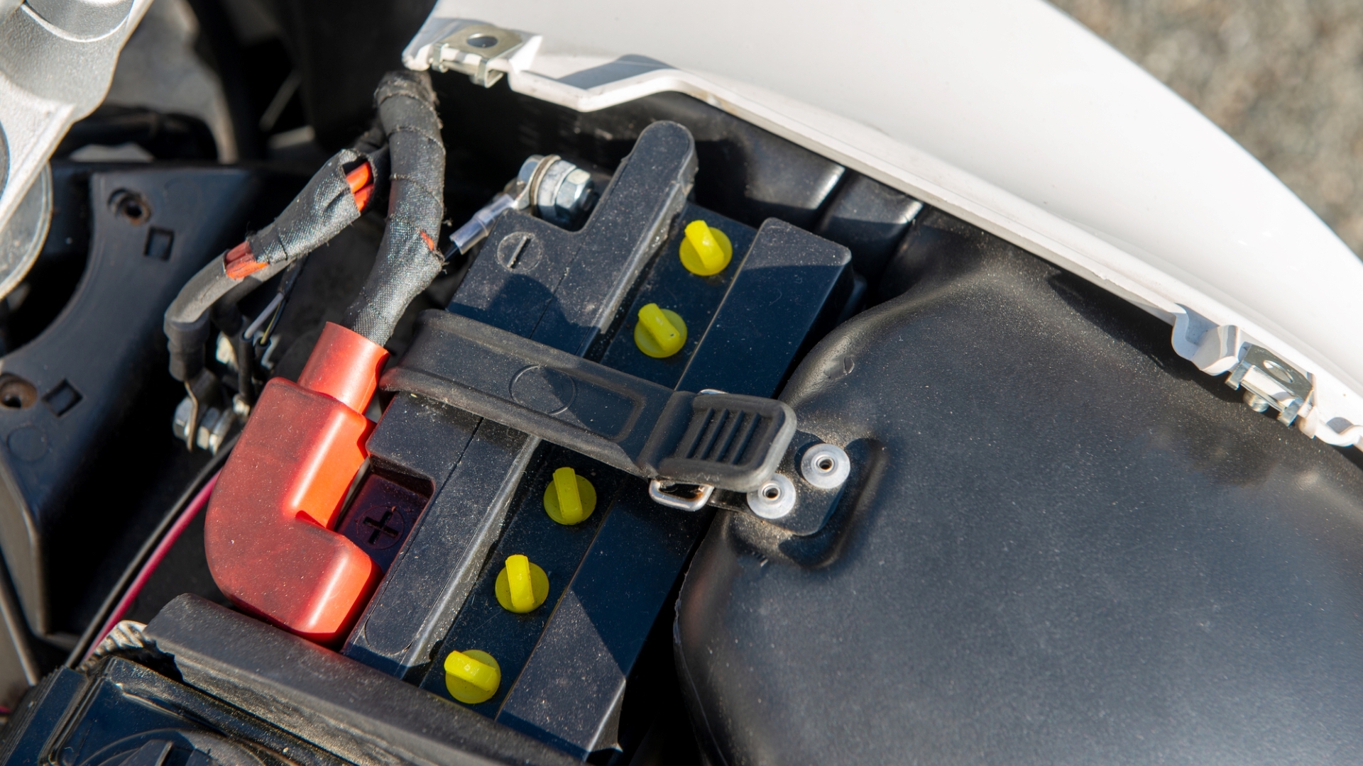 Here’s How To Jump a Motorcycle’s Dead Battery