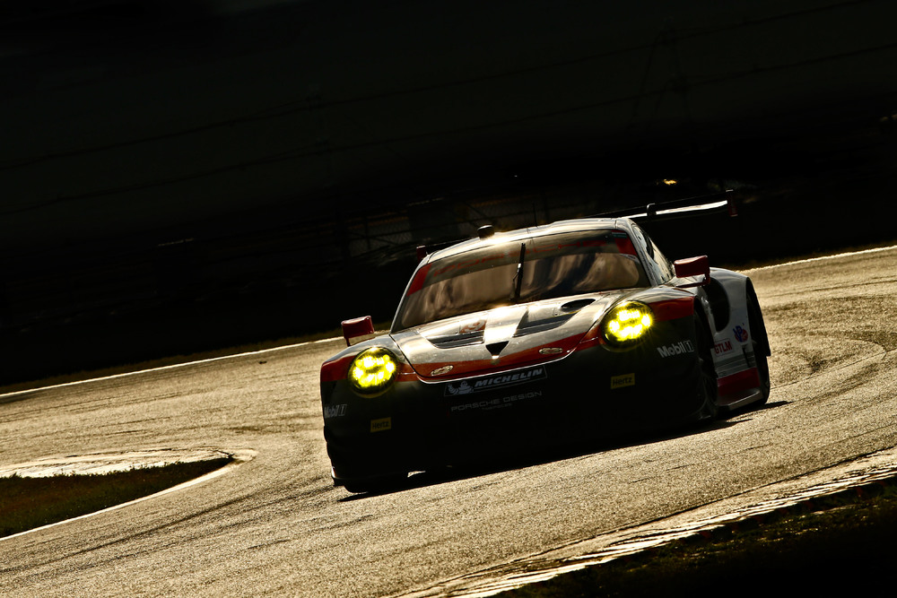 Porsche's Mid-Engine 911 RSR Makes Public On Track Debut At Daytona