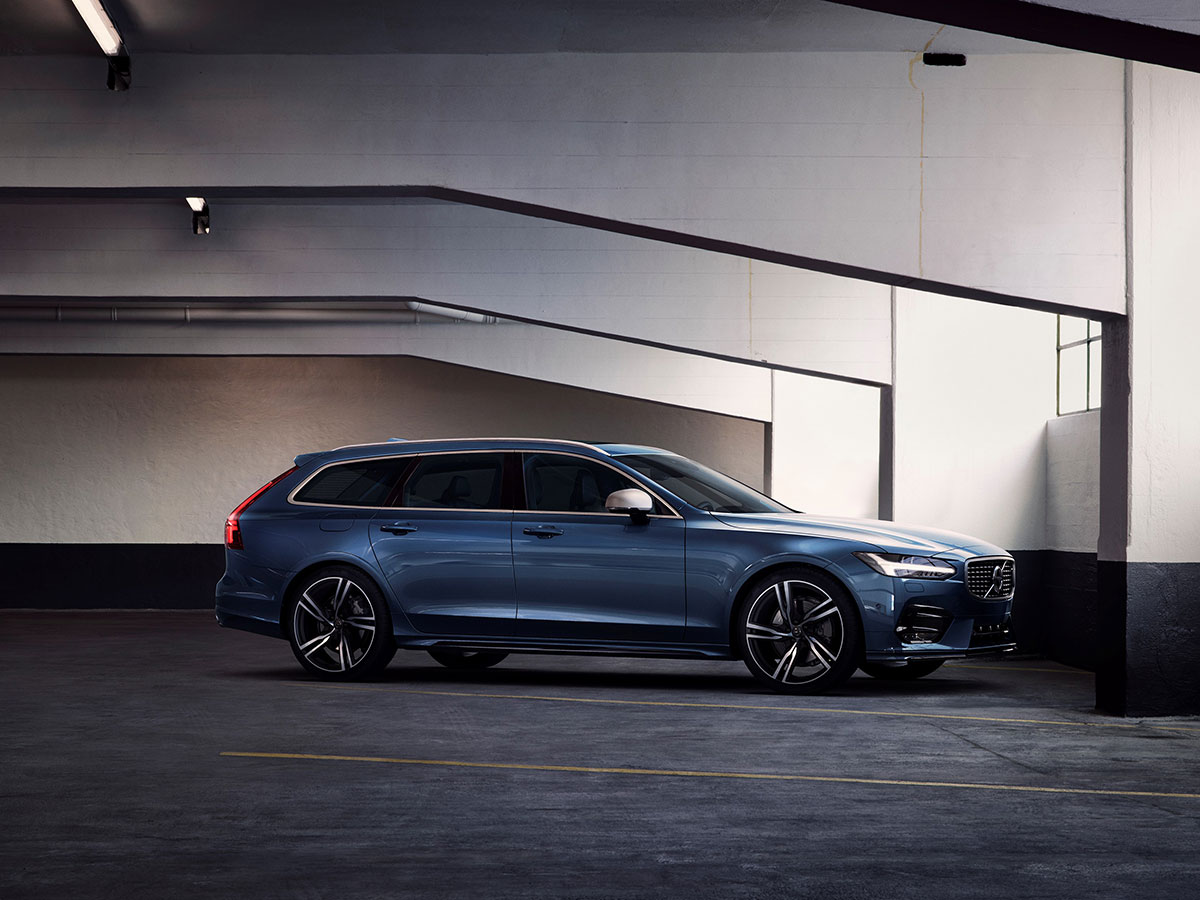 Volvo V90 R-Design Is a Better-Looking Version of an Already Gorgeous Wagon