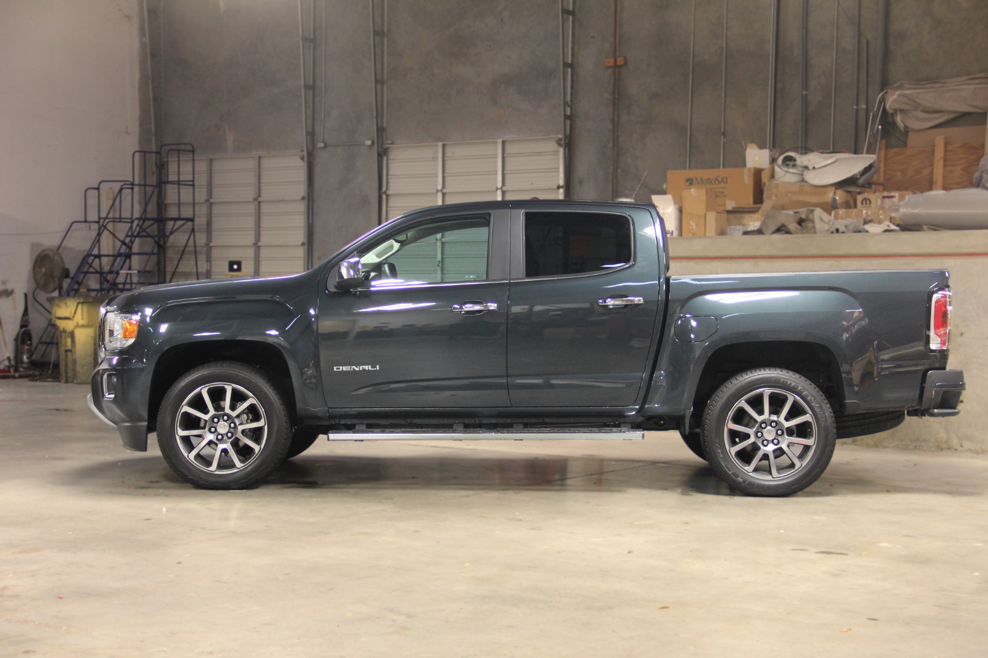 When it Comes to Mid-Sized Luxury Trucks, the 2017 GMC Canyon Denali is ...
