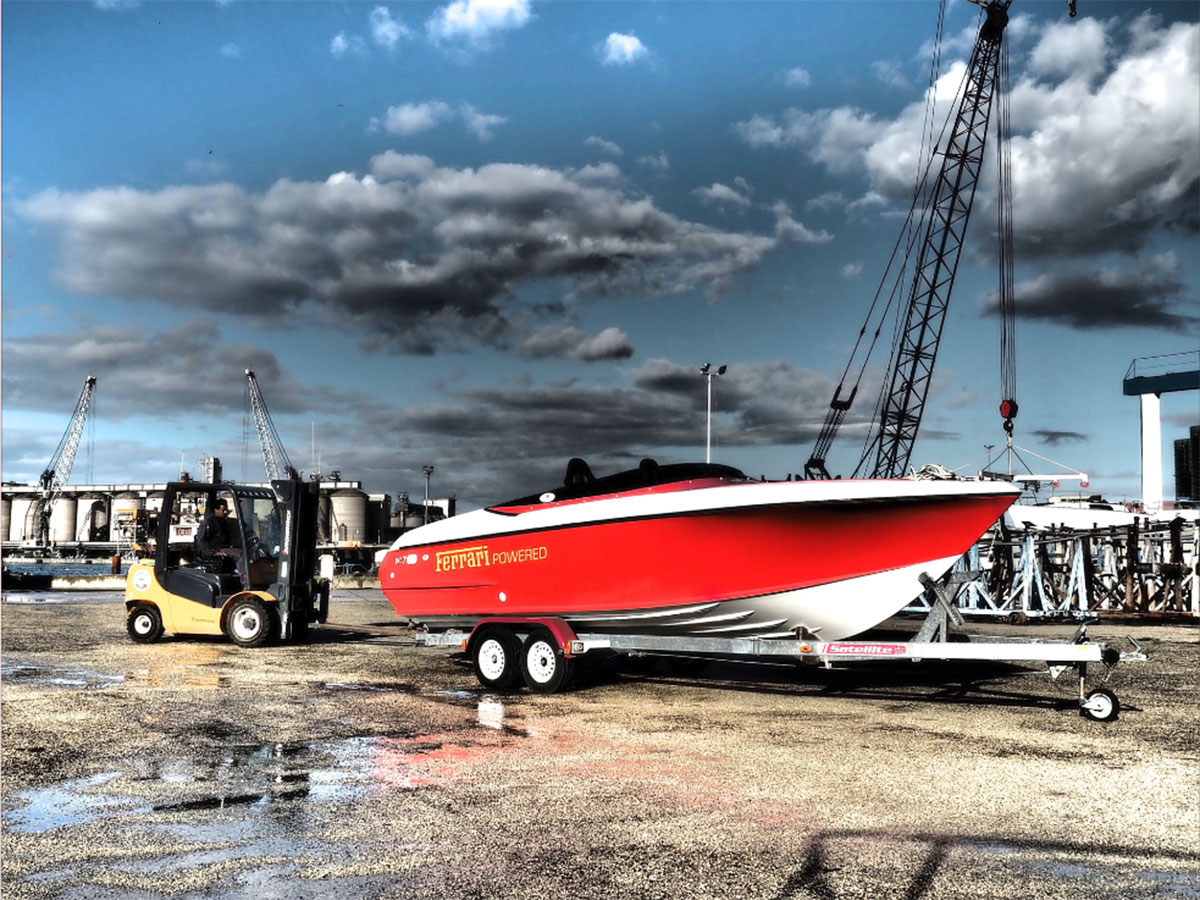 Ferrari Testarossa V-12 Boat is Your Eighties Fantasy