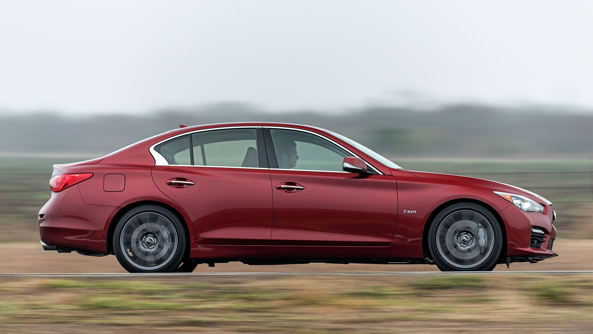 The 2017 Infiniti Q50 Red Sport 400 Is a Twin-Turbo Open Road Rocket