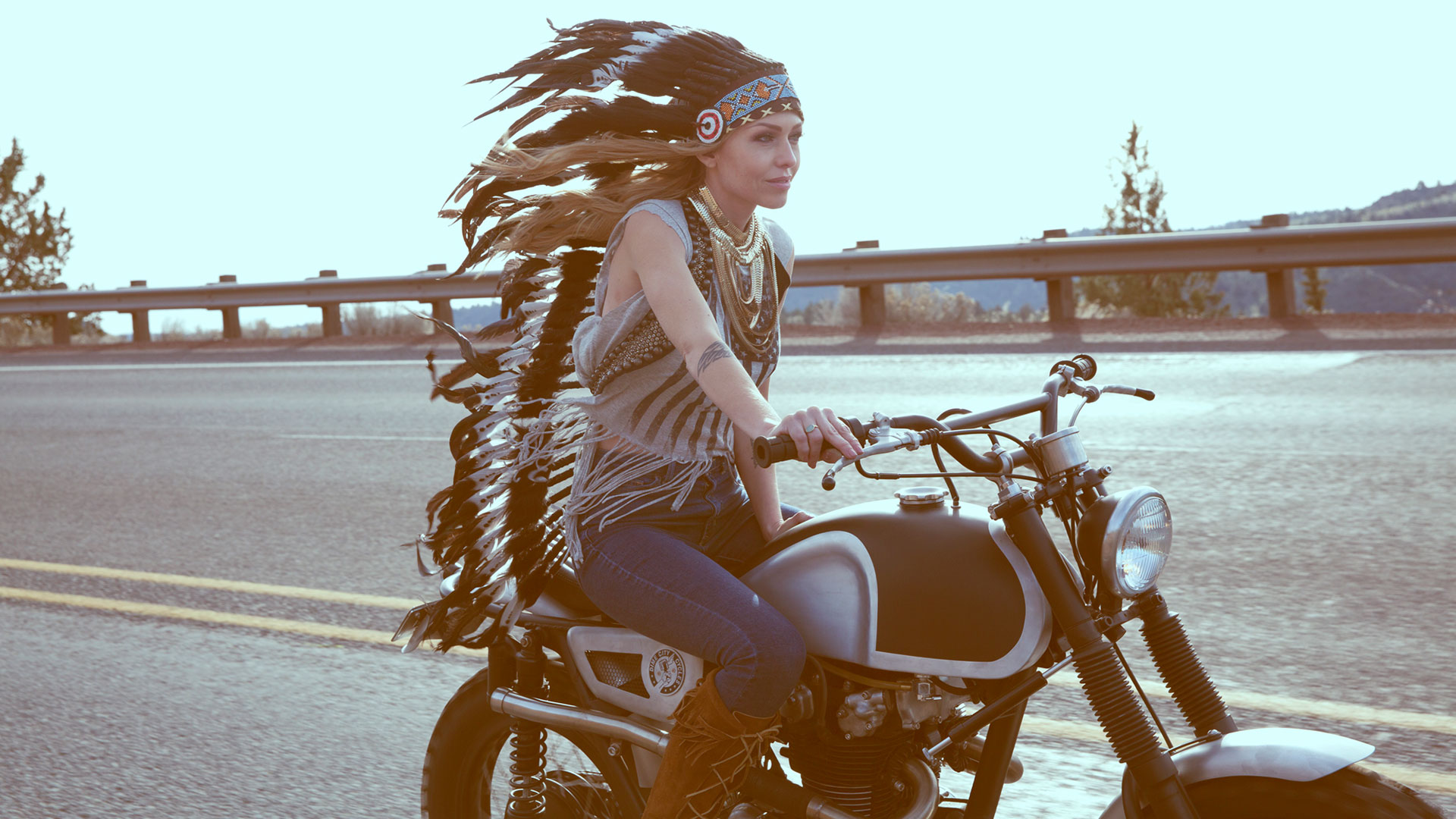 Meet the New Wave of Female Motorcyclists