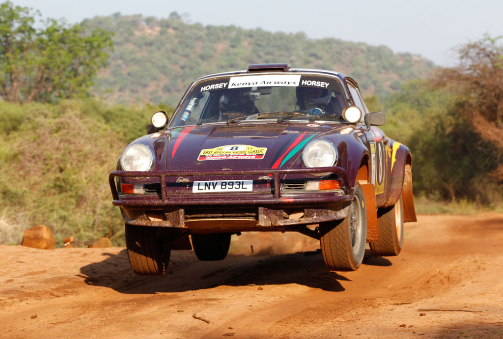 Watch These Vintage Porsche 911 Rally Cars Blast Across Africa