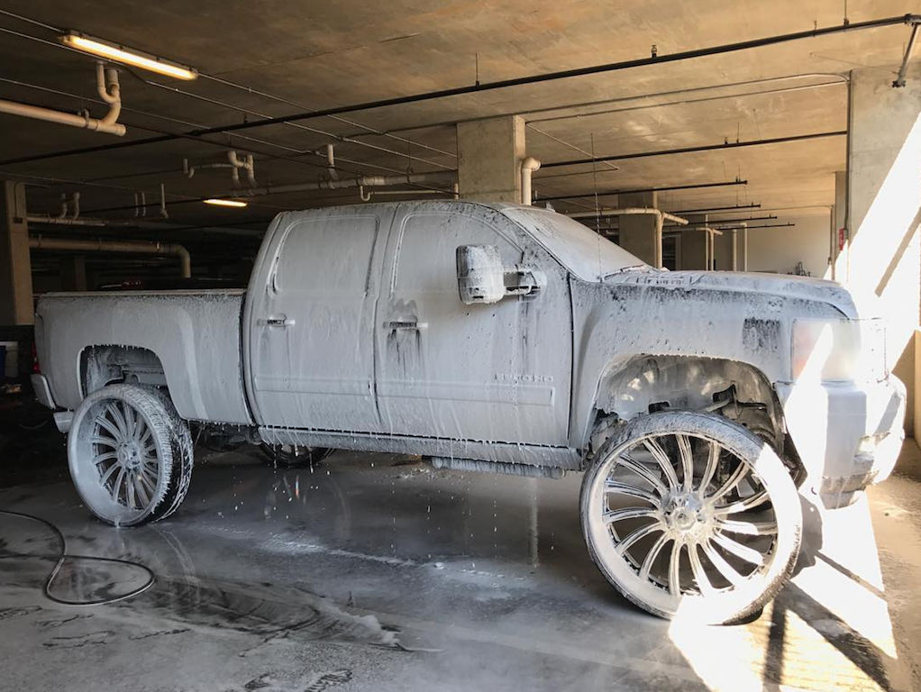 This Silverado 2500HD On 46-Inch Rims Hates Life