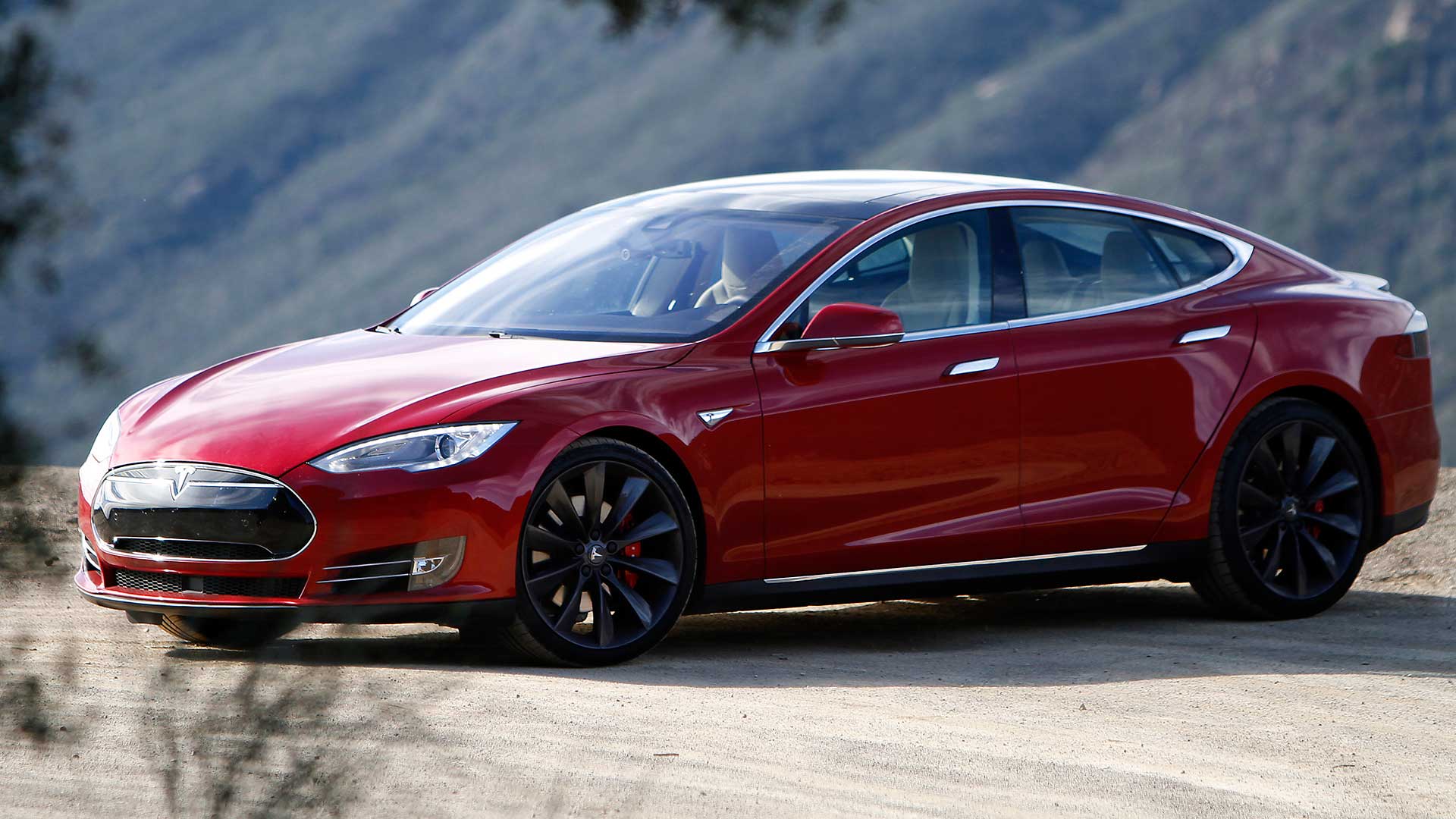 Sleepers: The 25 Fastest Cars That Look Slow