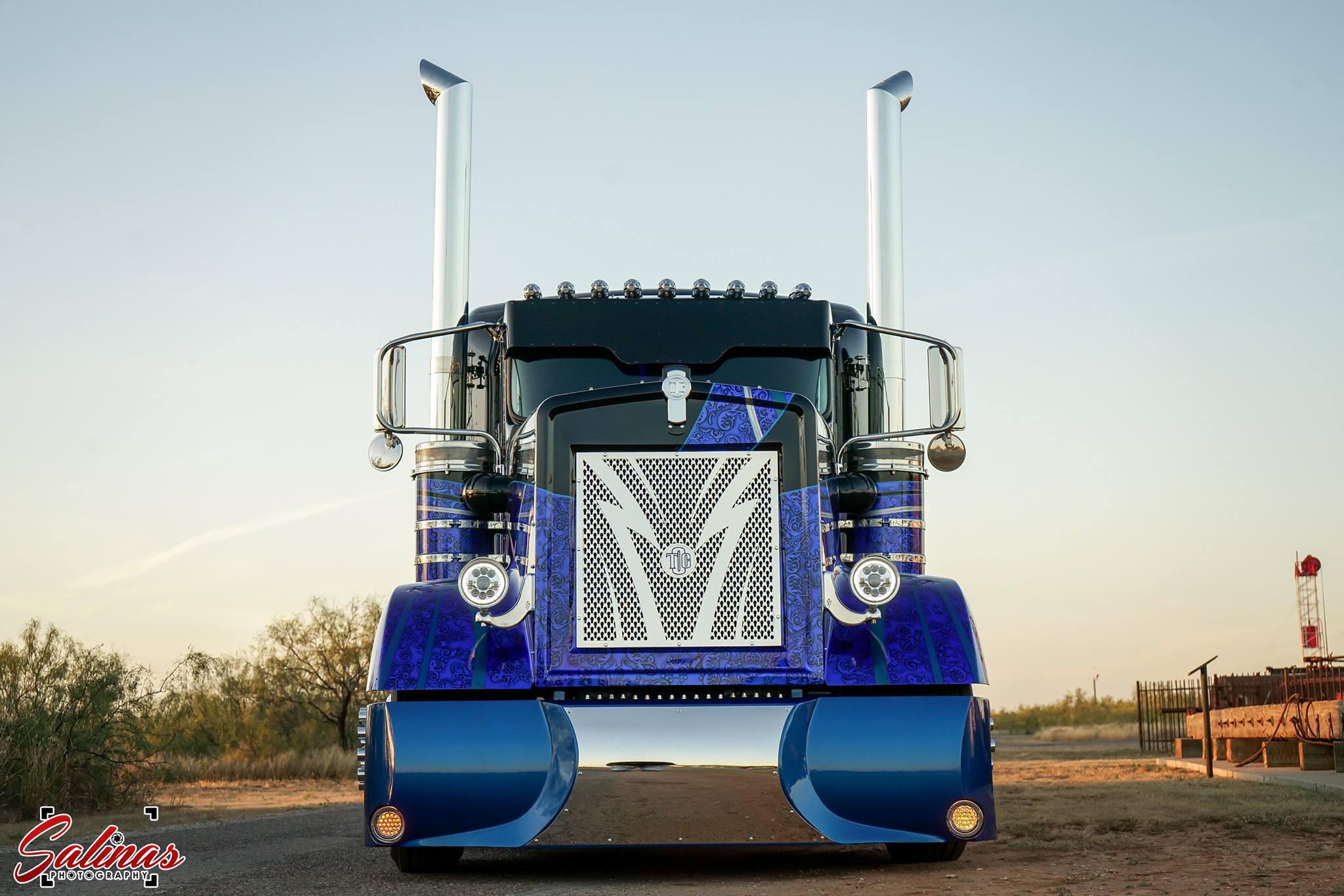 You've Never Seen a Big Rig Like This