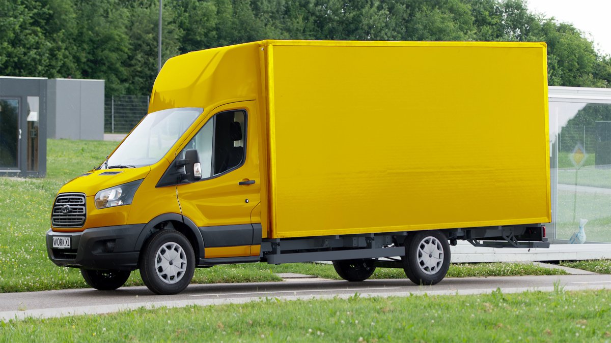 Ford Teams With German Postal Service to Develop Electric Vans