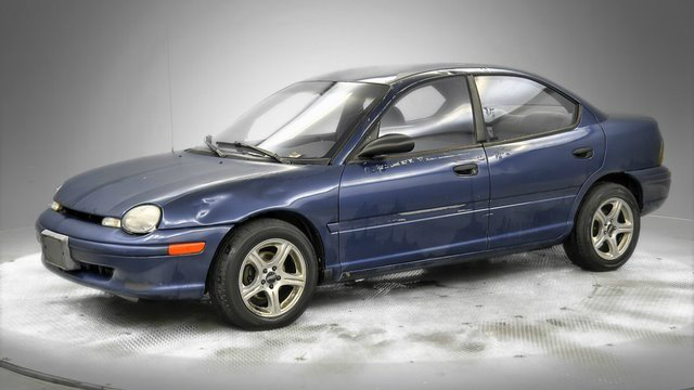 Dealership Gives Beaten-Up $800 Dodge Neon the Full Supercar Photo ...