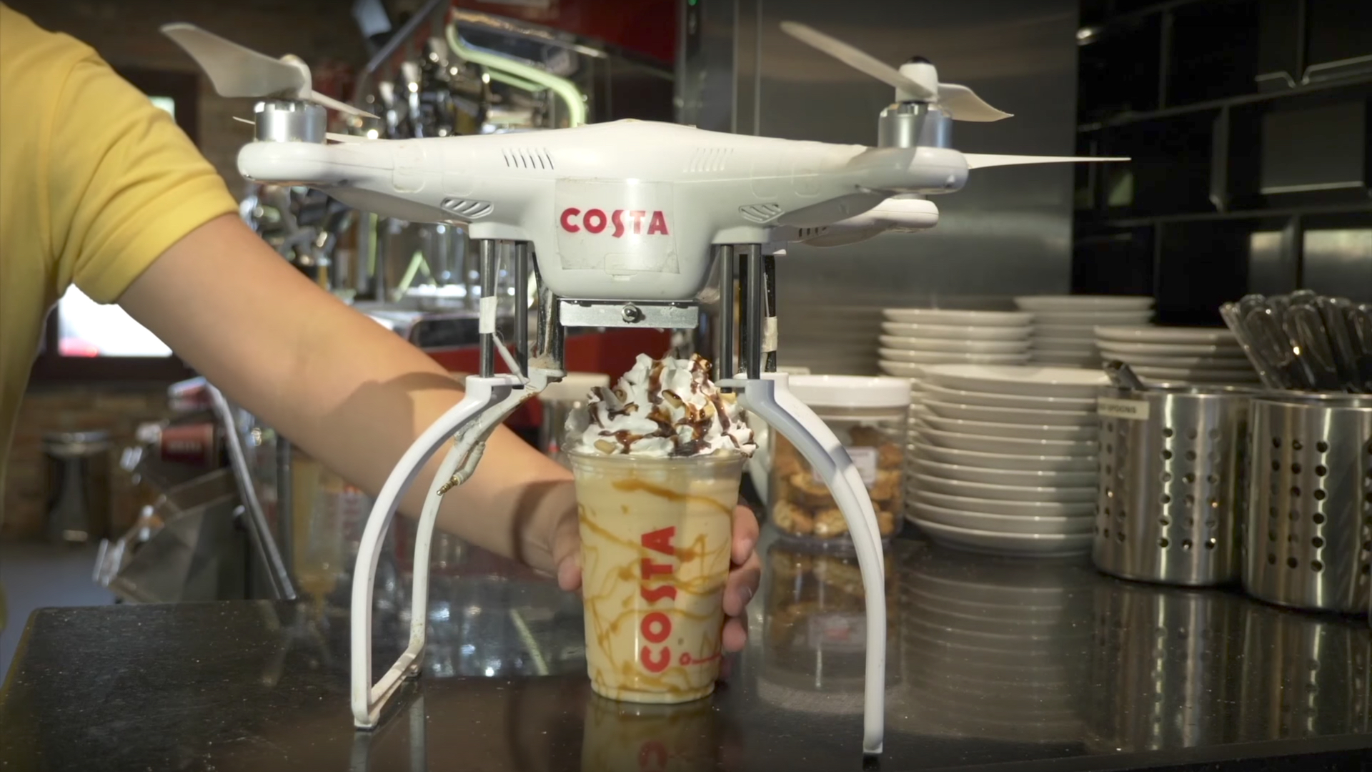 Drone Delivers Coffee to Beachgoers on Dubai's Kite Beach