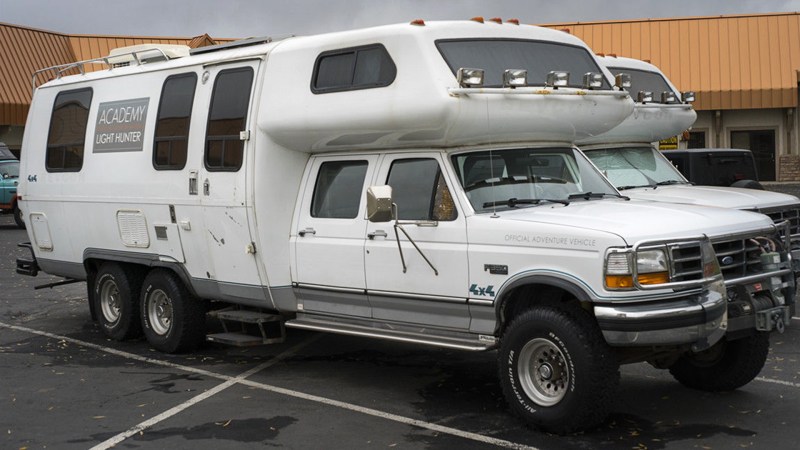 Massive Ford F-750 RV Can Haul 8,000 Pounds in the Bed [Updated]