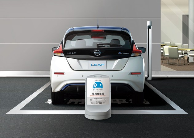 The $750,000, Six-Engined George Barris SnakePit Is a Land Speed Record ...