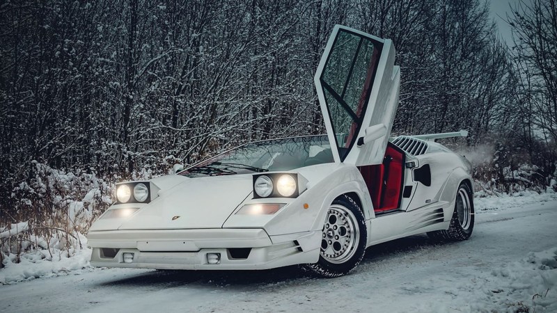 Recreating the Original Lamborghini Countach Concept Took 25,000 Hours