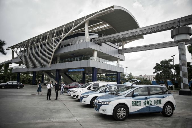 The Aznom Atulux: A Custom Italian Luxury Dodge Ram