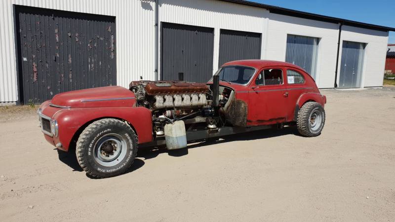 GM’s Final V12 Was an Obscure 11.5-Liter Truck Engine From the 1960s