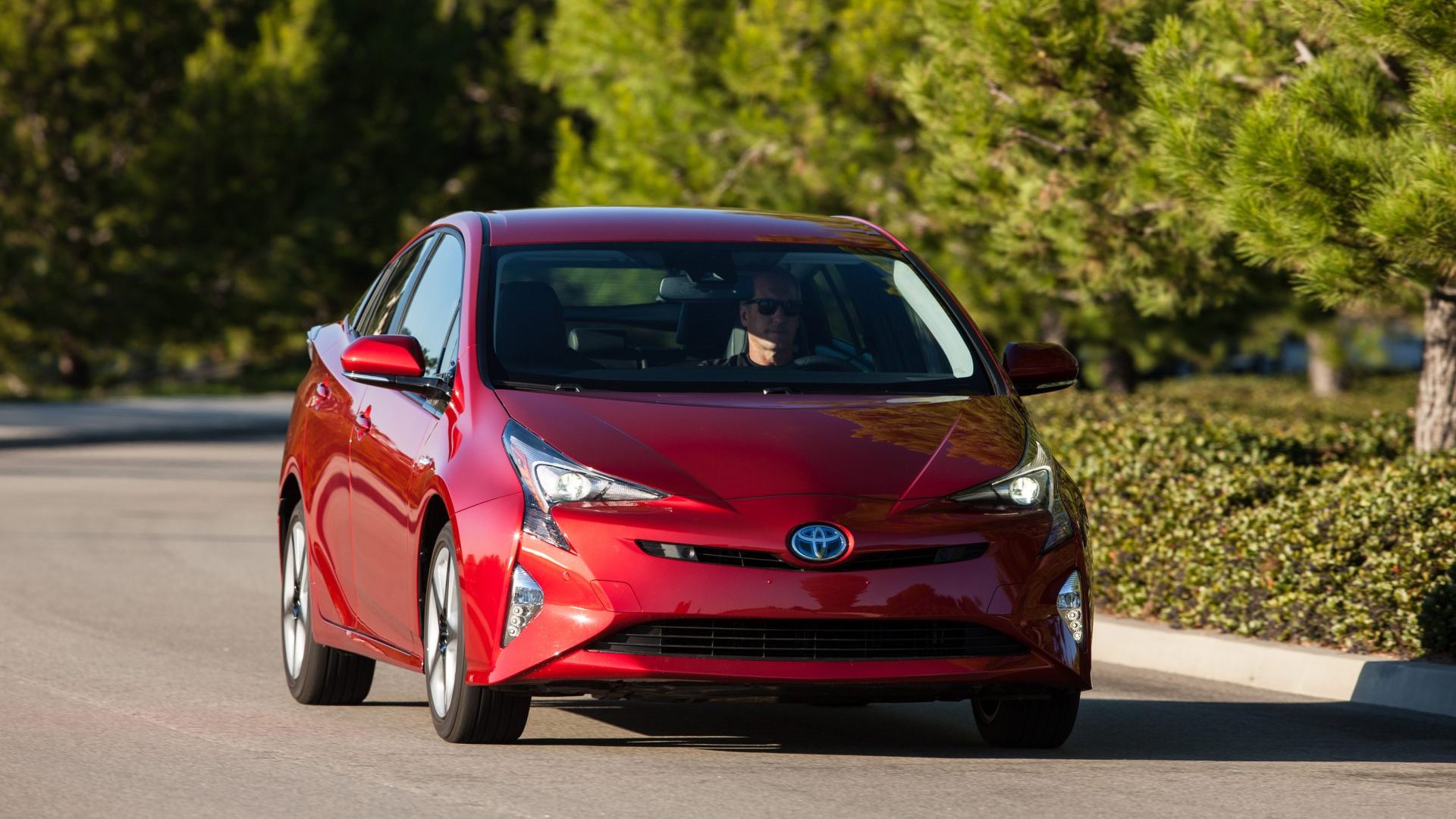 Driver Repeatedly Tells State Trooper 'I Drive a Prius,' Refuses to ...
