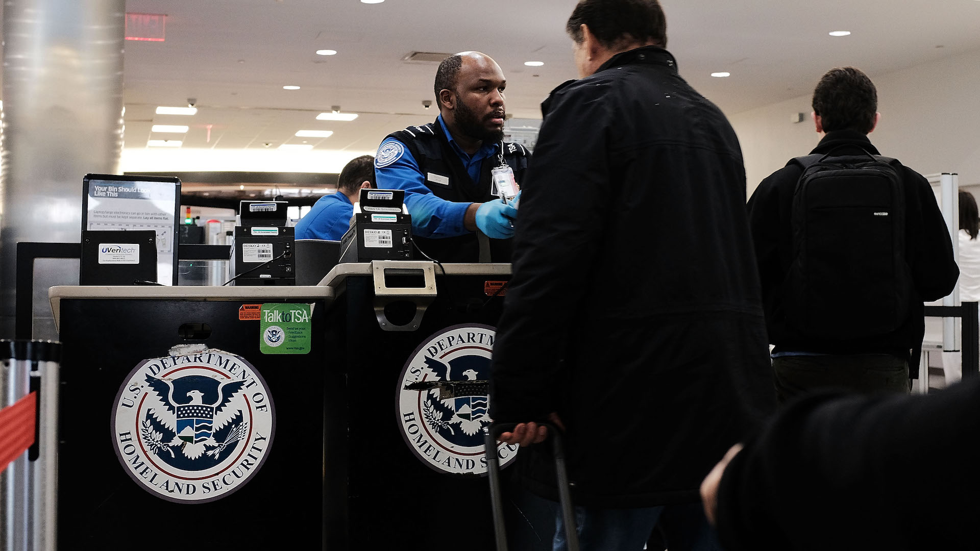 TSA Expands Facial Recognition to Automate Bag Drop, ID Verification ...