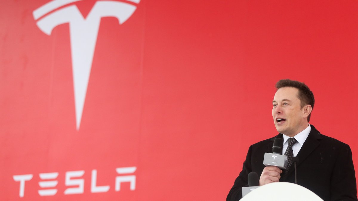 Tesla CFO Deepak Ahuja Leaves Company Following Automaker's Ambitious ...