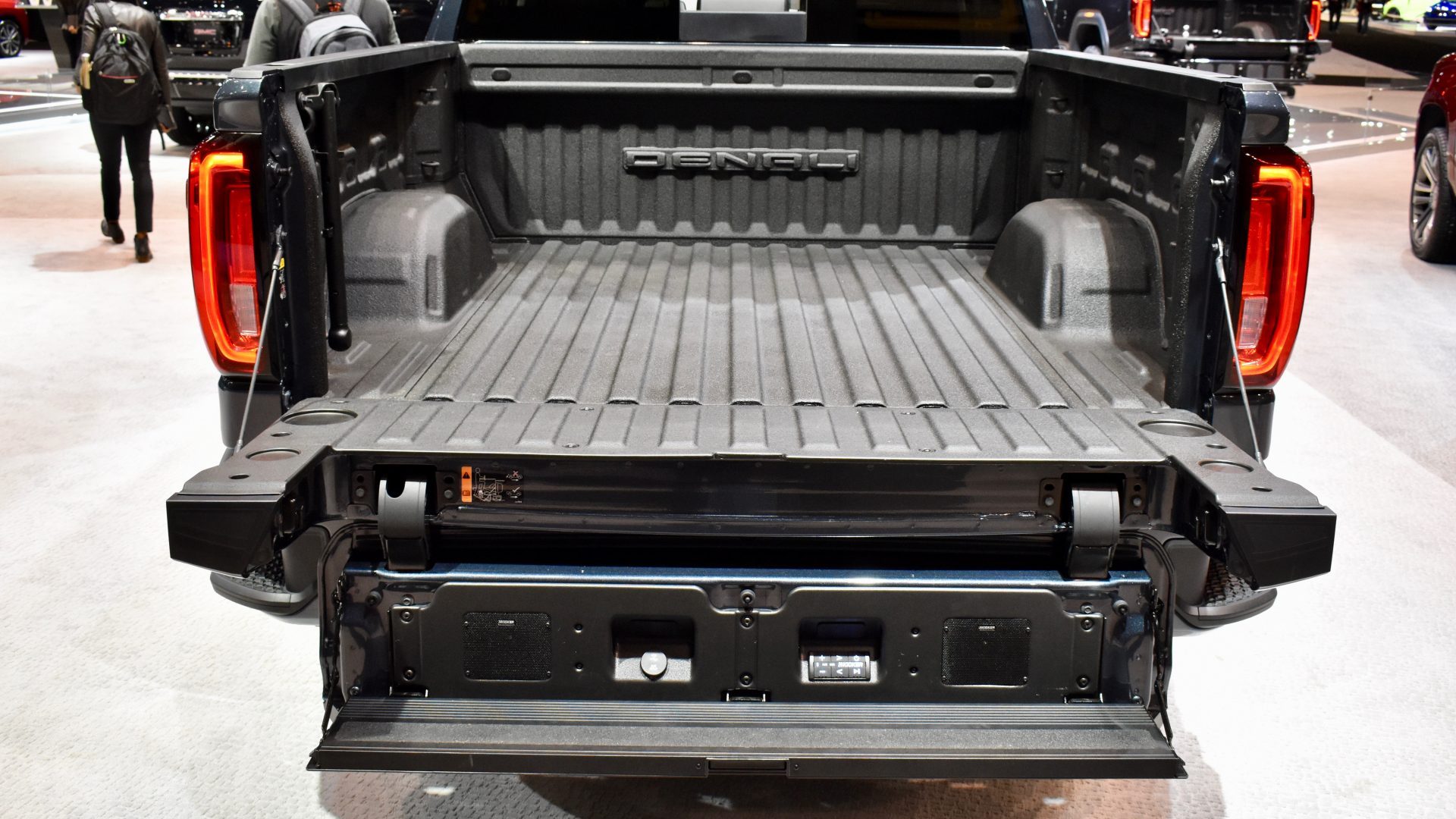 These Are the 5 Best Tailgates of the 2019 Chicago Auto Show