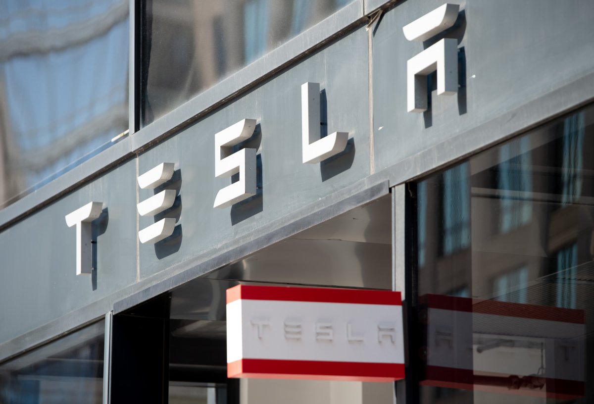 Tesla "Streamlines" Board of Directors