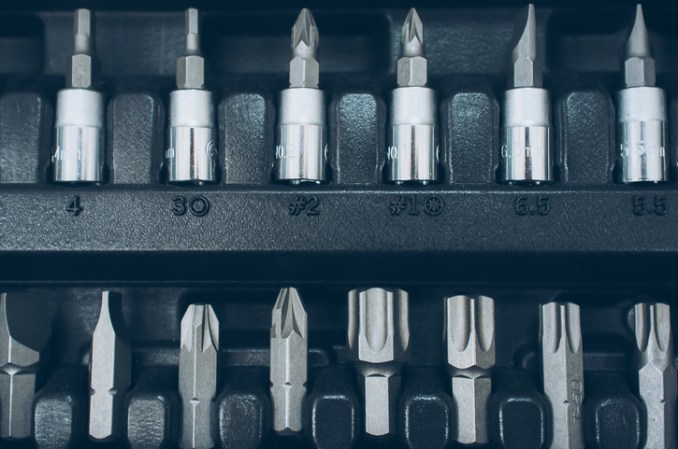 A New Multi-Tool From the Navy SEALs Knifemaker