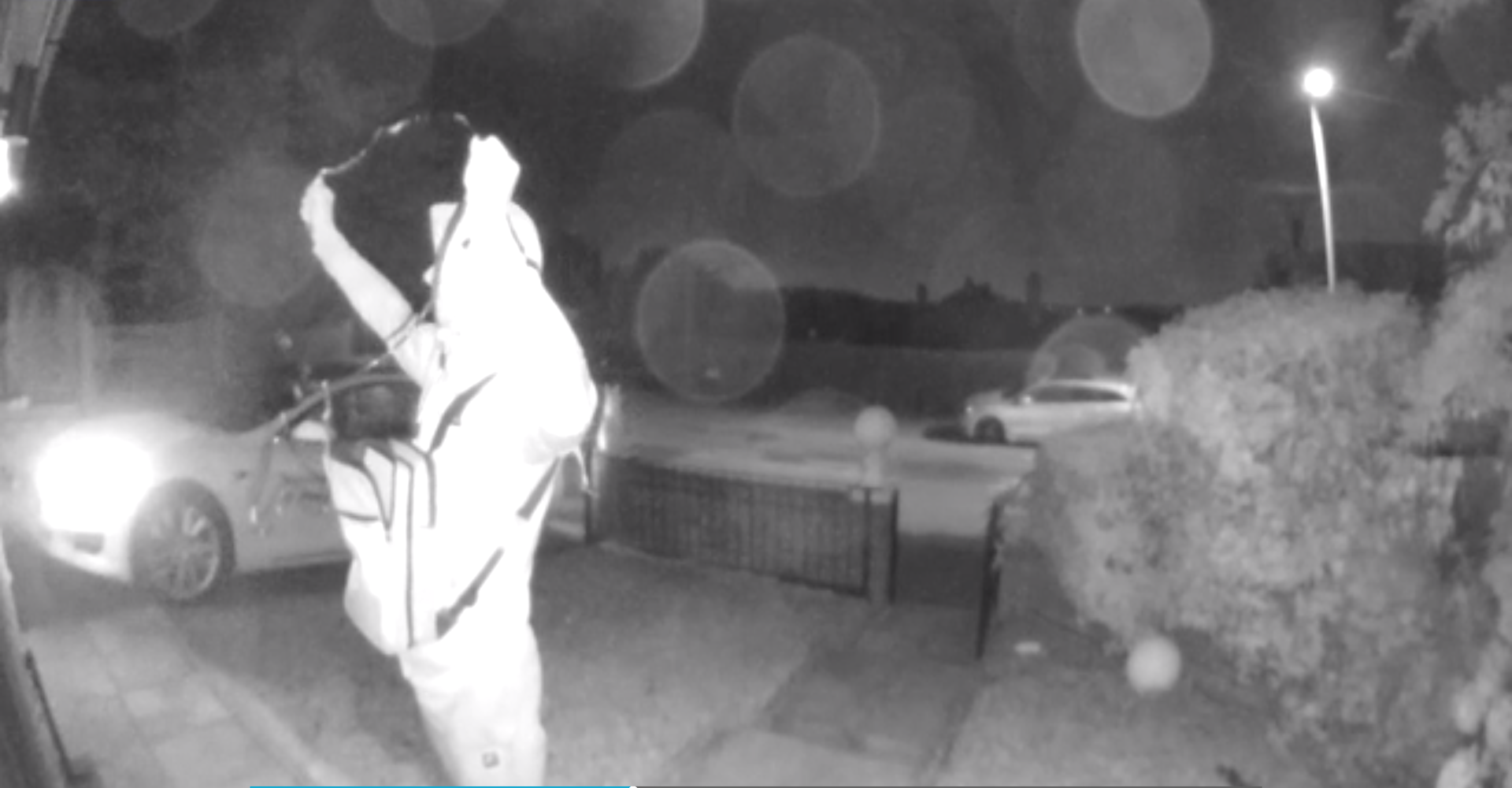 Watch Car Thieves Steal a Tesla Model S in Under 30 Seconds Using a ...