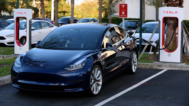 New Tesla Hack Allows Thieves to Unlock, Steal Car in 10 Seconds